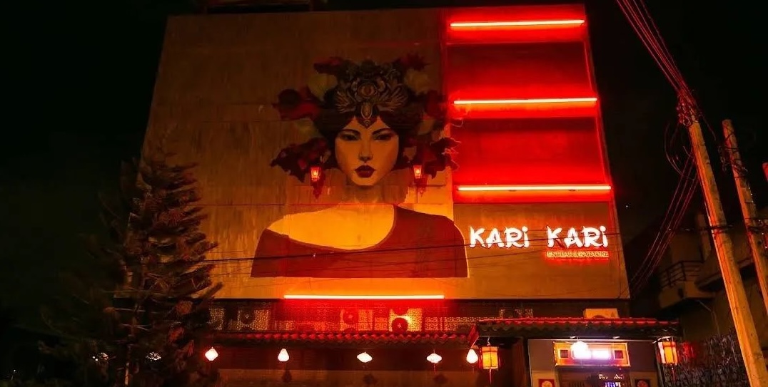 Kari Kari (Lat Phrao Host Club): A Wild Night Out with Influencers and ...